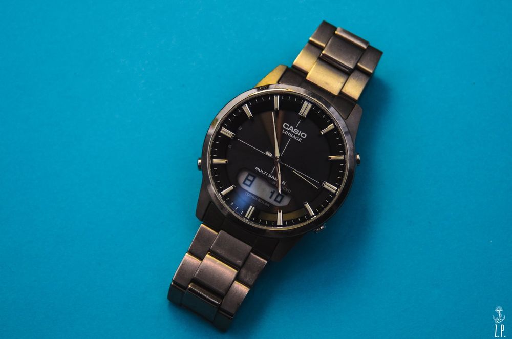 Casio Lineage Titanium Radio Controlled Tough Solar (Gebraucht) in ...