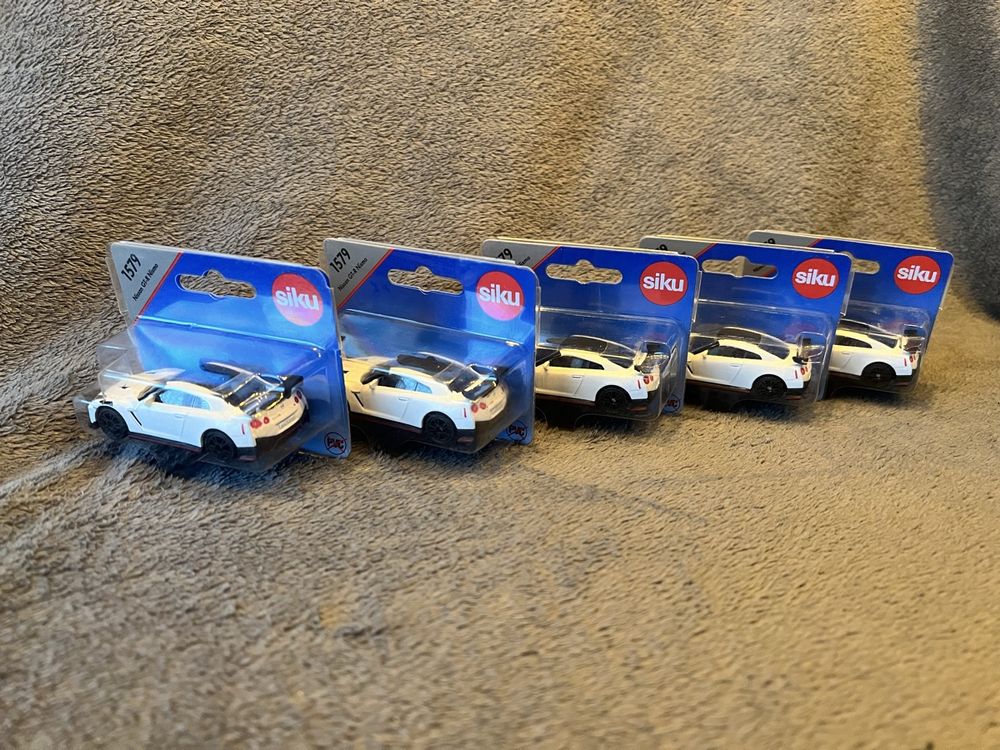 5x SIKU 1579 NISSAN GT-R Nismo | Kaufen auf Ricardo