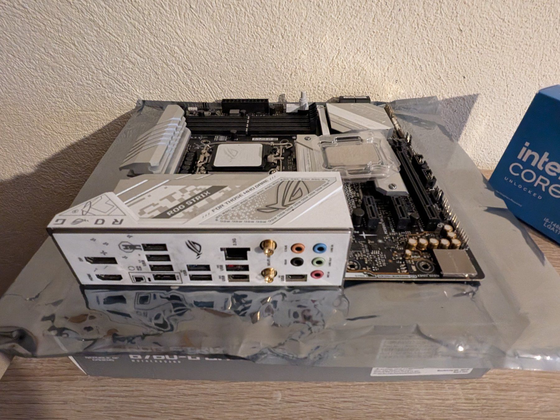 I5 14600KF et Asus Rog Strix B760-G Wifi (D'occasion) à torgon pour CHF ...