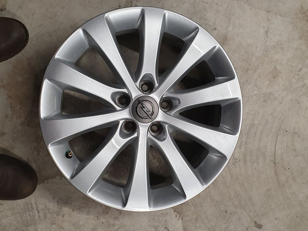 Alufelgen Meriva B/Astra H/Zafira B 17' (Gebraucht) in Ruswil für CHF ...