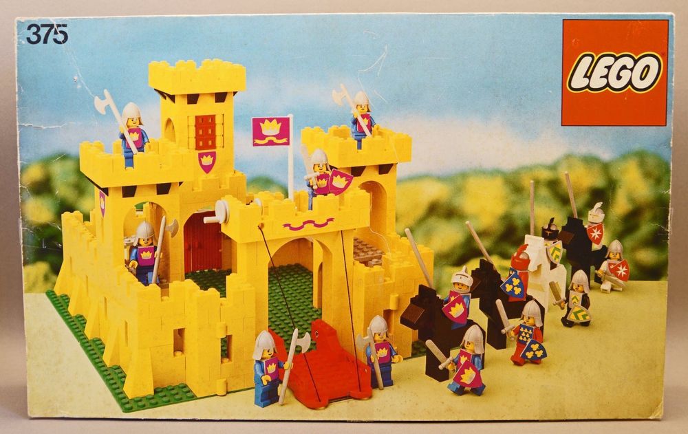 Lego Yellow Castle Set Nr.375 (Gebraucht) in Lausen für CHF 280 – mit ...