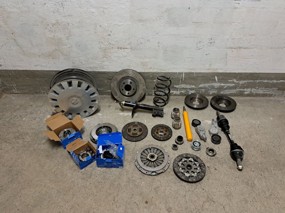 Lot mit neuen Ersatzteilen Autoteile Kupplun Bremse usw. (Neu (gemäss ...