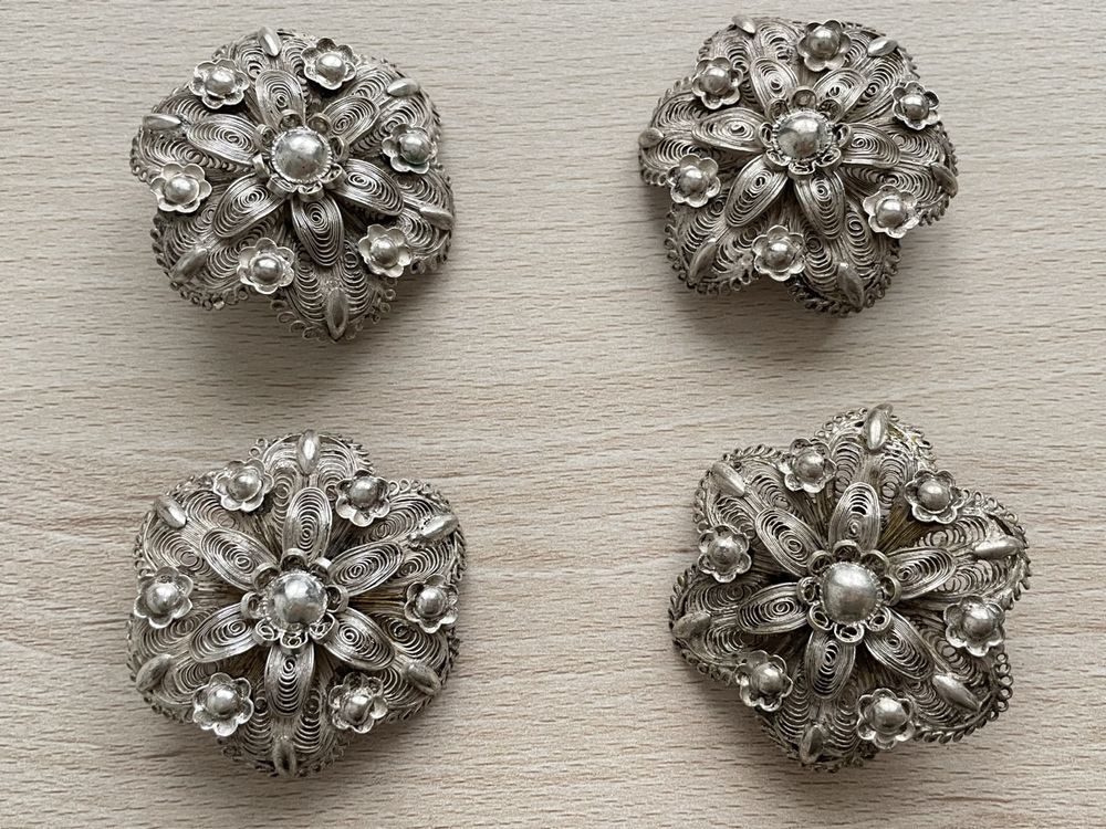 Antiker Trachtenschmuck (Gebraucht) in Strengelbach für CHF 65 – mit Lieferung auf Ricardo kaufen