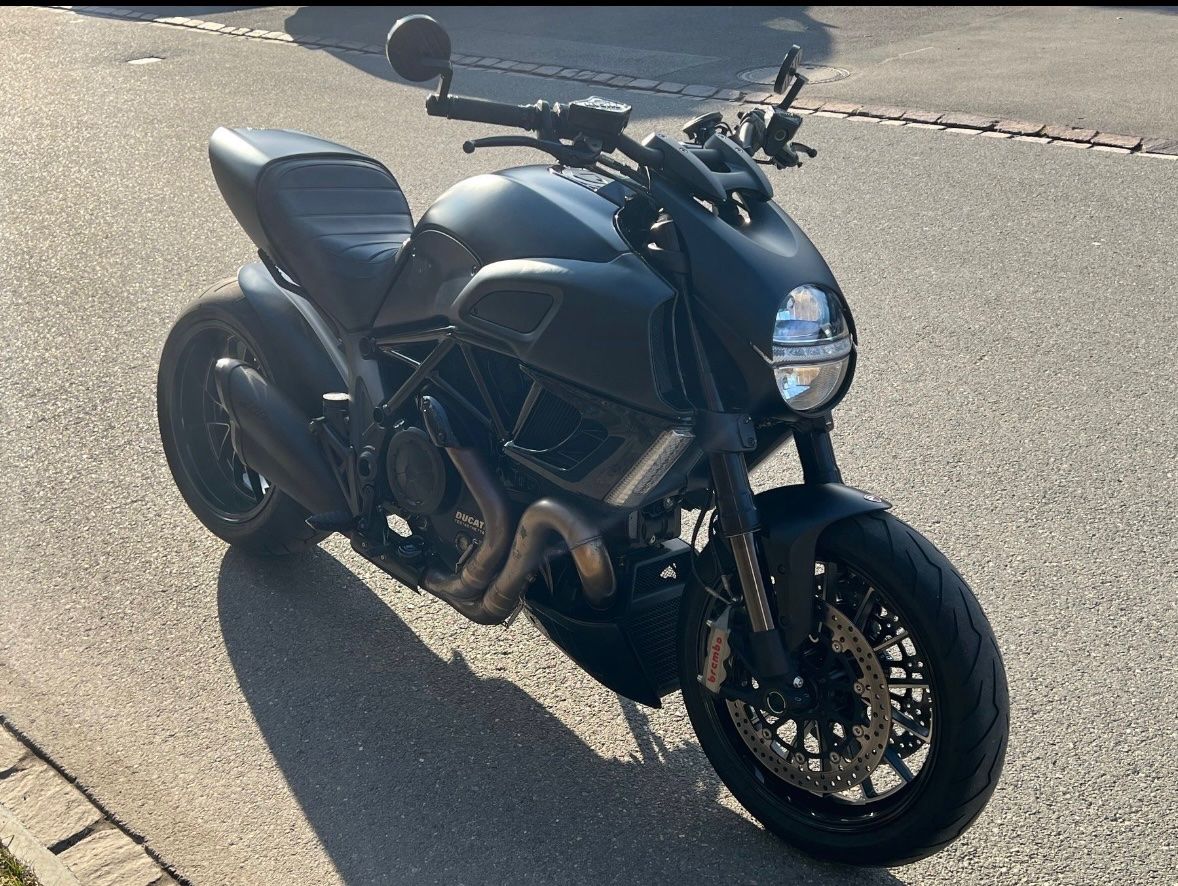 Ducati Diavel mit Zard Auspuff (Gebraucht) in Ennetbürgen für CHF 6011 ...