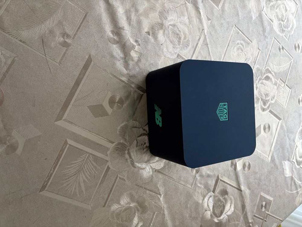 Tag Heuer Connected Calibre E5 X New Balance (Neu (gemäss Beschreibung ...