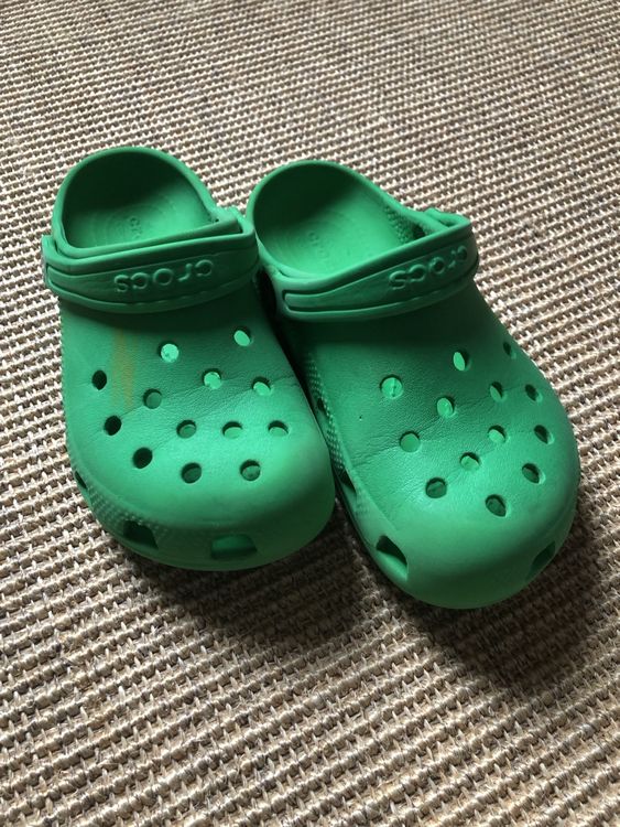 Grüne Crocs C13 Grösse 30/31 (Gebraucht) in Zürich für CHF 5 – mit ...