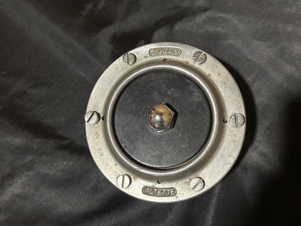 Lucas klaxon Vintage: Pièce de Collection Anglaise Rare! (D'occasion) à ...