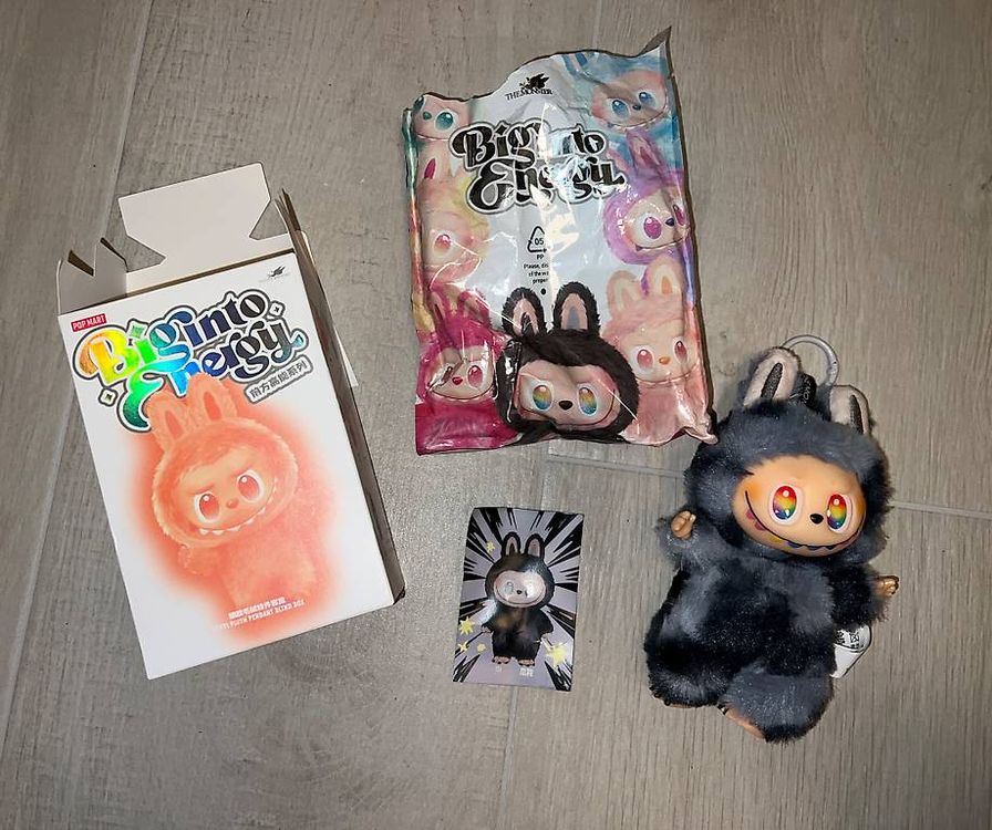 Labubu Pop Mart Big Into Energy peluche secret porte-clés (Neuf (Voir ...