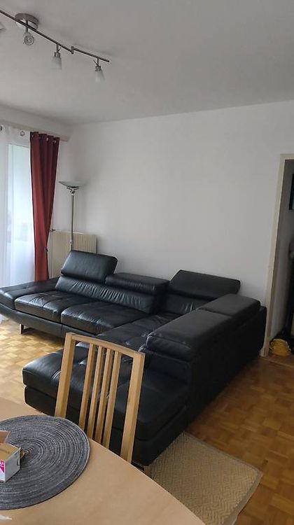 Canapé d'angle en cuir noir (D'occasion) à Pully pour CHF 250 – retrait ...