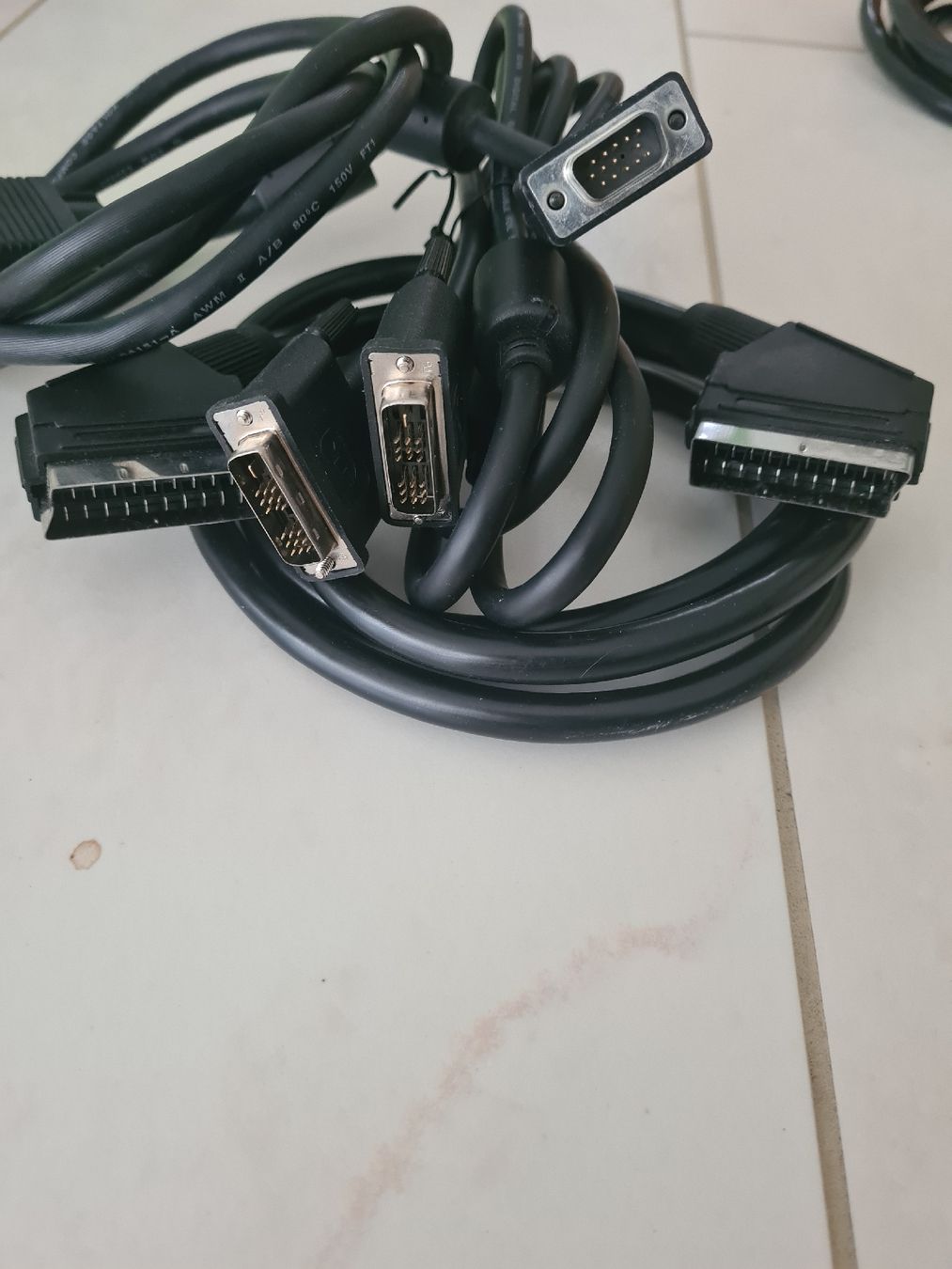 Cavi vari per computer e stampante - TV - Stock completo! (Usato) a ...