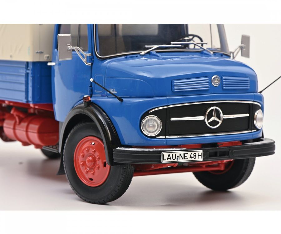 1:18 Mercedes-Benz L911 Pritschen-LKW mit Plane, blau Schuco (Neu und originalverpackt) in ...
