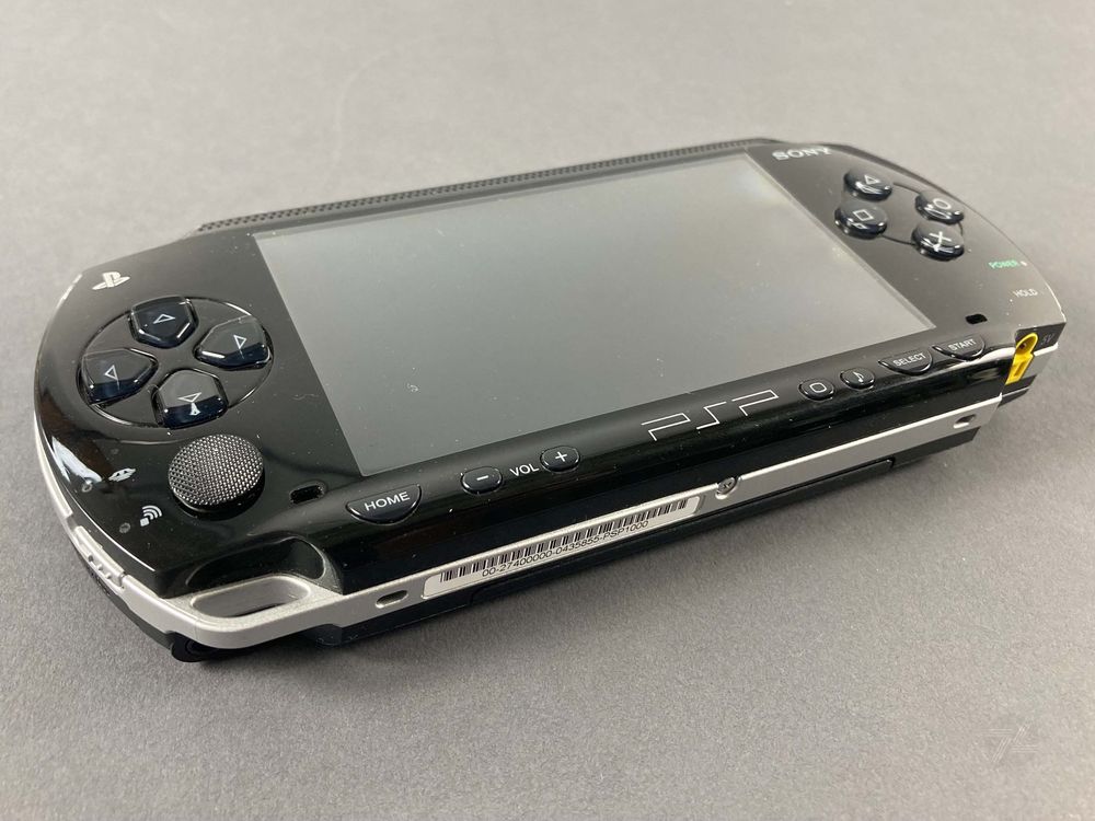 Sony PSP 1000 Konsole PlayStation + Ladekabel (Gebraucht) in Wetzikon ZH für CHF 110 – mit ...
