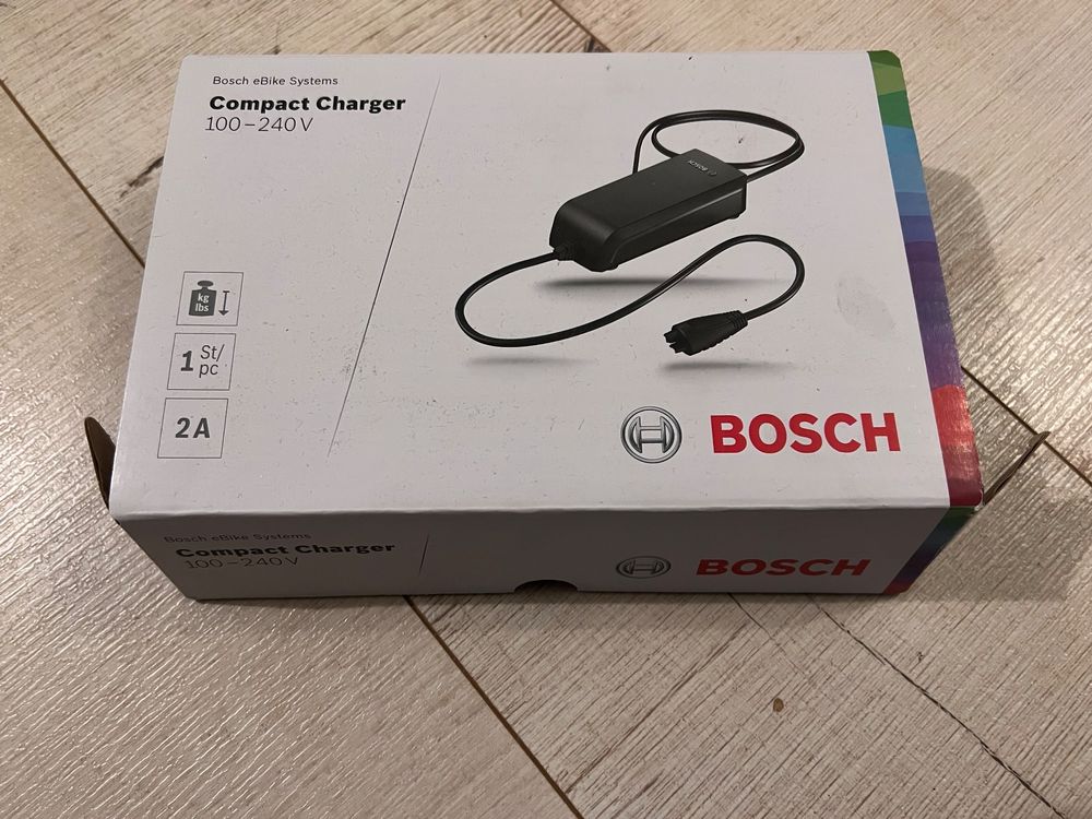 Chargeur compact BOSCH 100-240v | Kaufen auf Ricardo