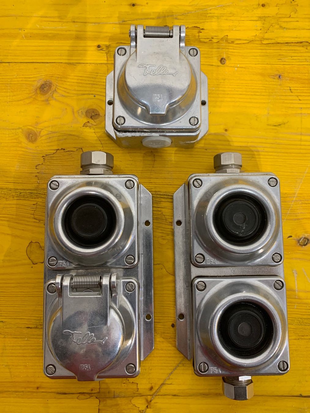 Feller IP 54 Aluguss-Dosen, Sicherheitsdosen Lichtschalter (Gebraucht ...