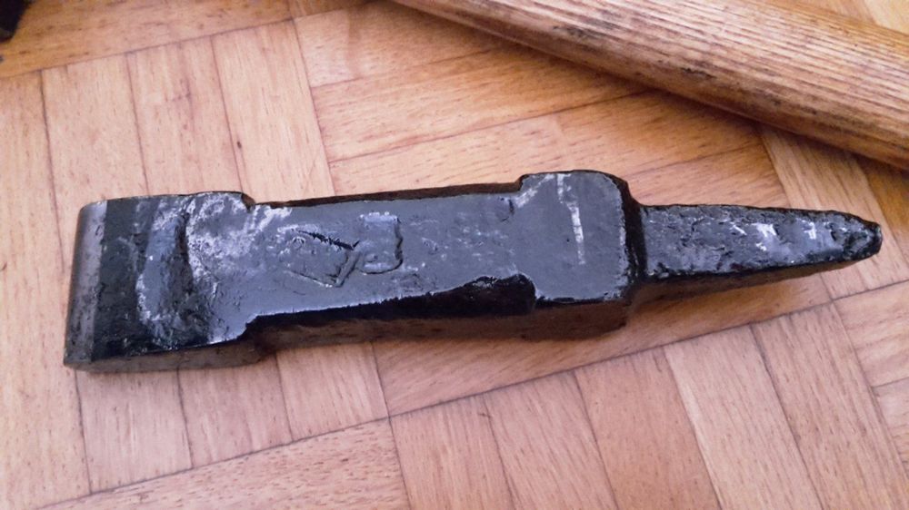 Dengelamboss mit Hammer | Kaufen auf Ricardo