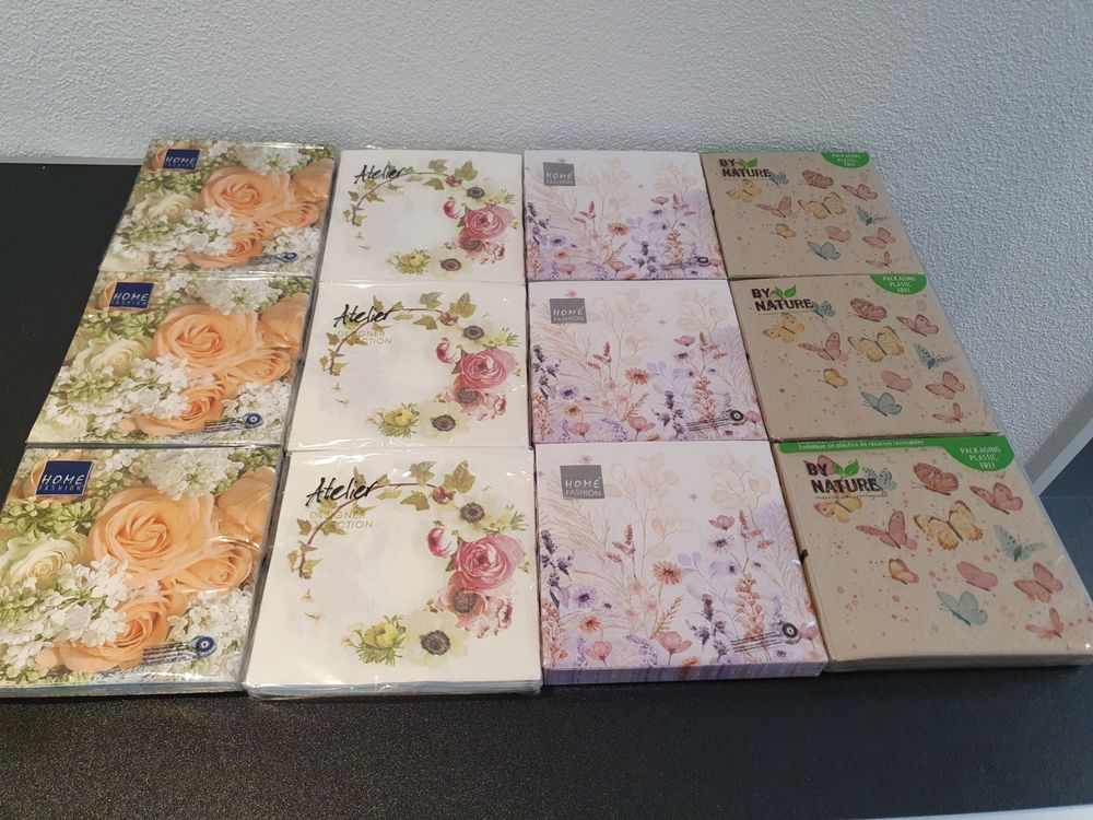 Servietten - 12 Packungen - 33cm x 33cm (Neu und originalverpackt) in ...