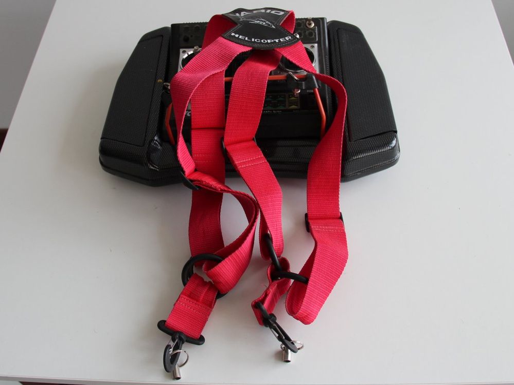 Futaba FC-18 Plus Fernsteuerung 40MHz, Senderpult & Gurt | Kaufen auf ...