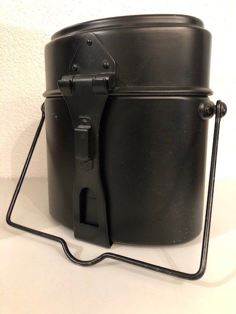 Gamelle der Schweizer Armee (D'occasion) à Adliswil pour CHF 2 – avec ...