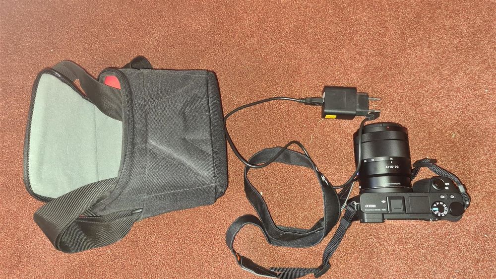 Sony Alpha 6500 (Gebraucht) in Langnau am Albis für CHF 753 – mit Lieferung auf Ricardo kaufen