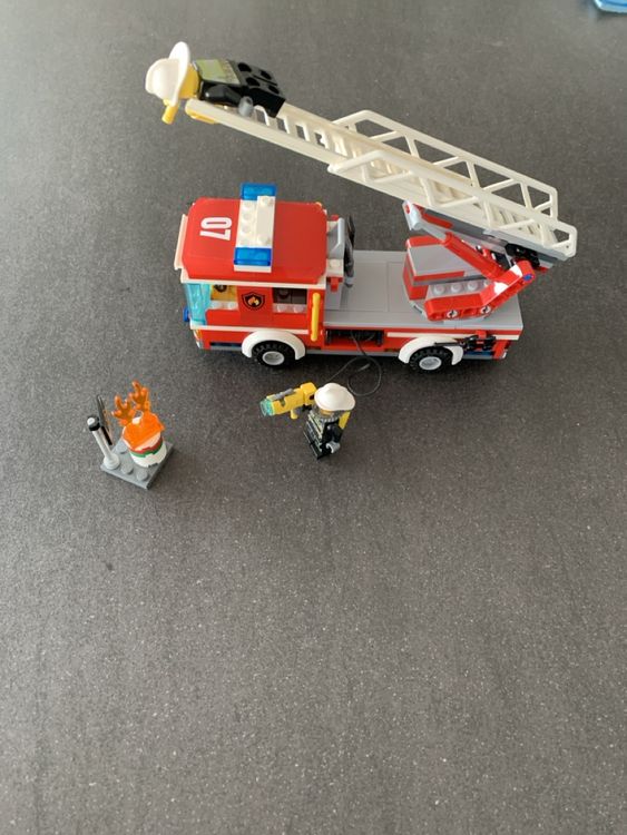 LEGO City Feuerwehr Drehleiter 60107 (Gebraucht) in St. Gallen für CHF ...