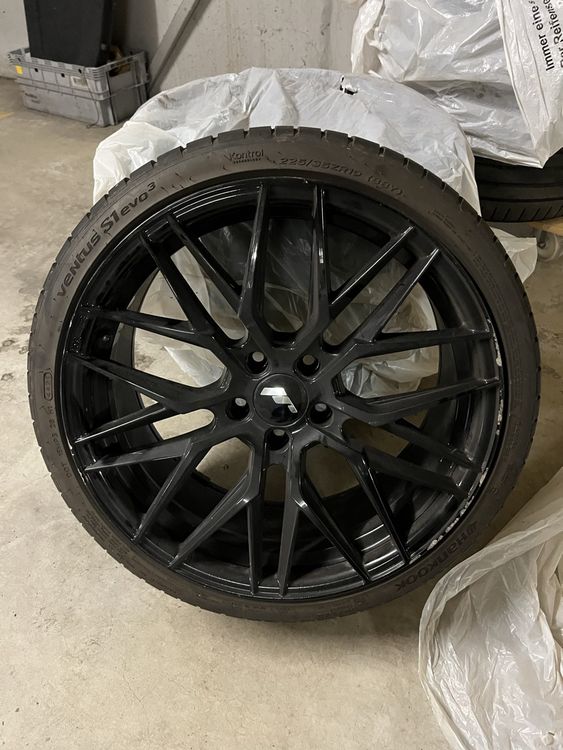 Japan Racing Felgen für VW Golf 7 mit neu bezogenen Reifen | Acheter ...