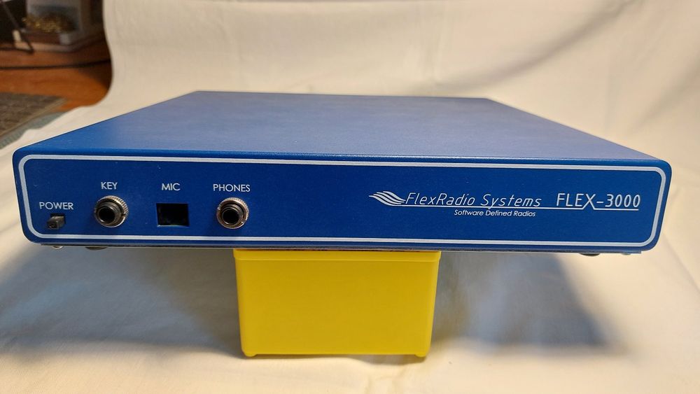 FLEX 3000 SDR-RADIO (Gebraucht) in Rickenbach LU für CHF 380 – mit Lieferung auf Ricardo kaufen