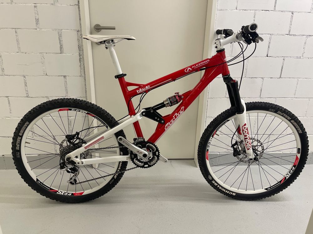 Solid Blade | Kaufen auf Ricardo