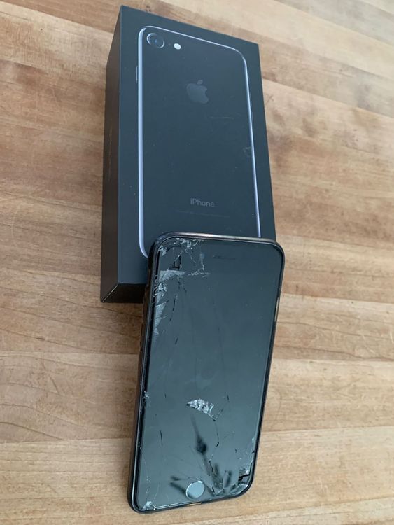 Apple iPhone 7 Jet Black 128GB Model A1778 (Gebraucht) in Goldach für ...