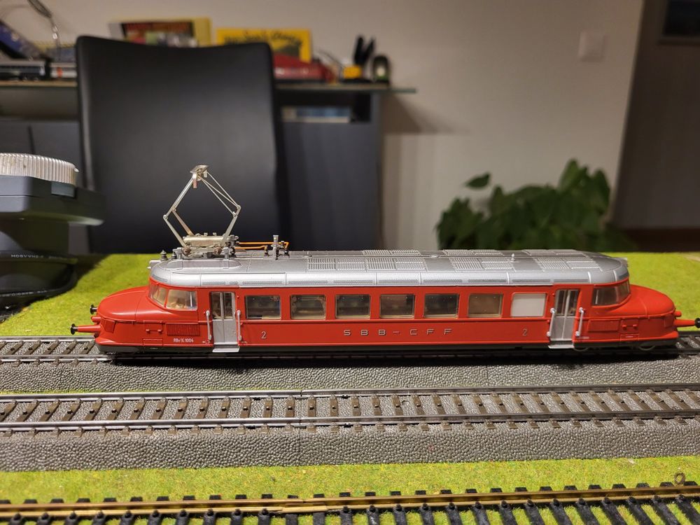 Märklin RBe 2/4 1004 Roter Pfeil MFX AC Digital mit Personen (Gebraucht) in für CHF 165 – mit ...