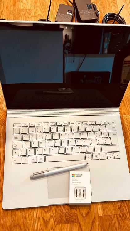 Microsoft Surface Book (1. Generation) mit viel Zubehör (D'occasion) à ...