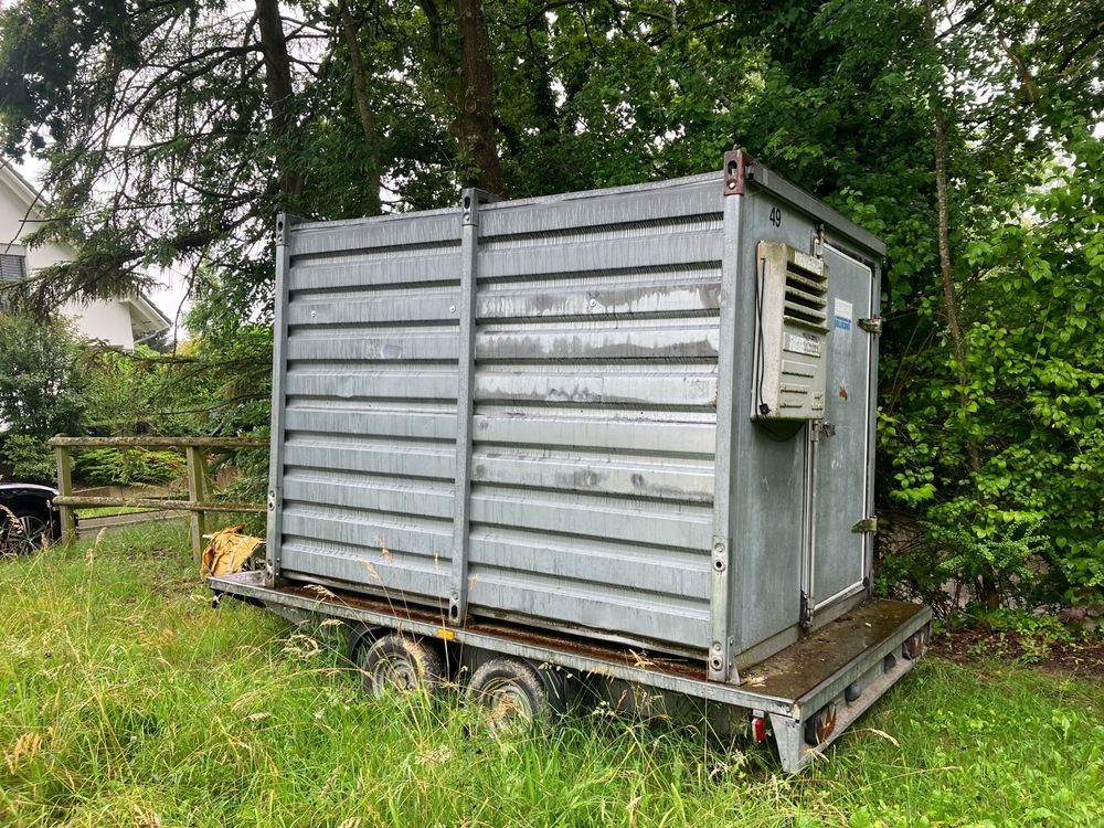 Anhänger Humbaur HT3500 mit Kühlcontainer (Gebraucht) in Lupfig für CHF 900 – nur Abholung auf ...