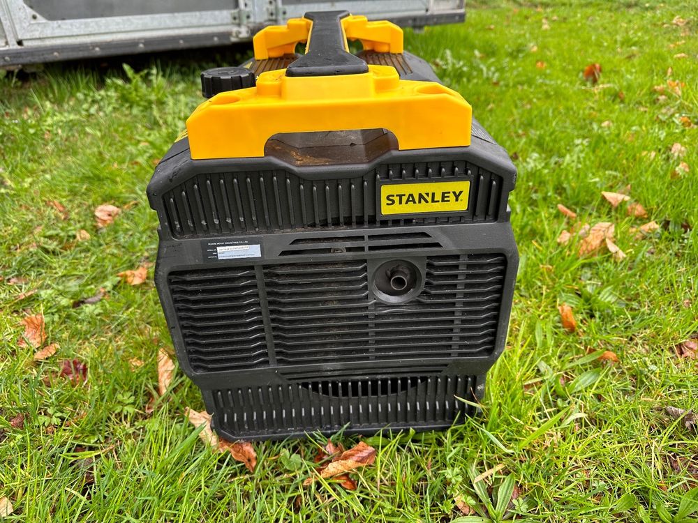 Stanley Inverter Generator 1200S Stromgenerator (Gebraucht) in Triengen ...