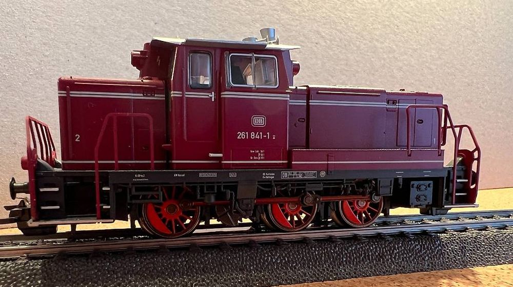 Märklin 37601: Diesel Rangierlok BR 261 mfx+ (Neu (gemäss Beschreibung ...