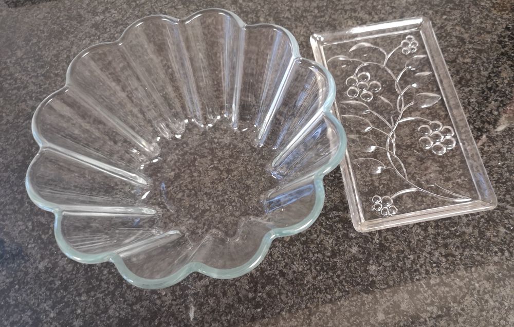 Glasschale Pyrex und Buttergeschirr (Gebraucht) in Pfäffikon SZ für CHF ...