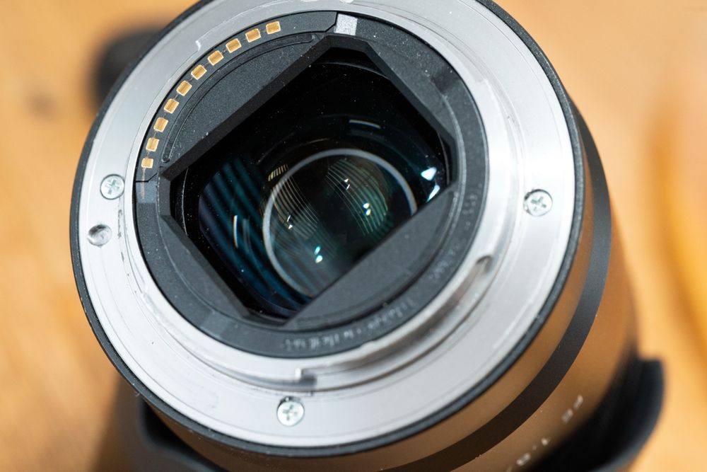 Sony FE Zeiss 55 1.8 (Gebraucht) in Sennwald für CHF 299 – mit ...