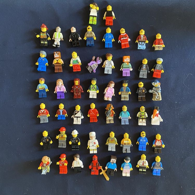 LEGO ~ 50 Minifiguren ab 1.- fr (lotto #1) (Gebraucht) in für CHF 26 ...