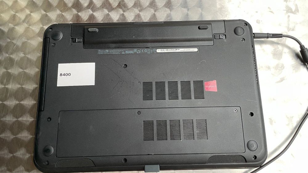 Laptop DELL P28F mit Windows 10 (Gebraucht) in Glattfelden für CHF 99. ...