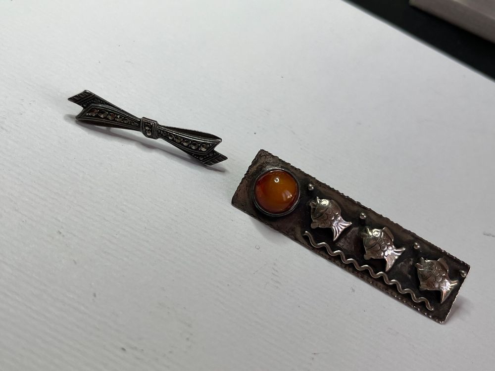 2 Antike Broschen 800 Silber (Gebraucht) in St. Peterzell für CHF 15 ...