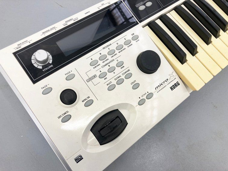 KORG microX Synthesizer MIDI-Controller inkl. PVC-Koffer | Kaufen auf ...