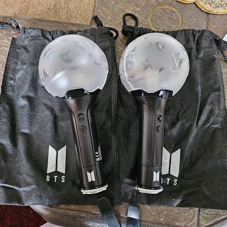 BTS Official Lightsticks Ver3 (Gebraucht) in Bern für CHF 30 – nur ...