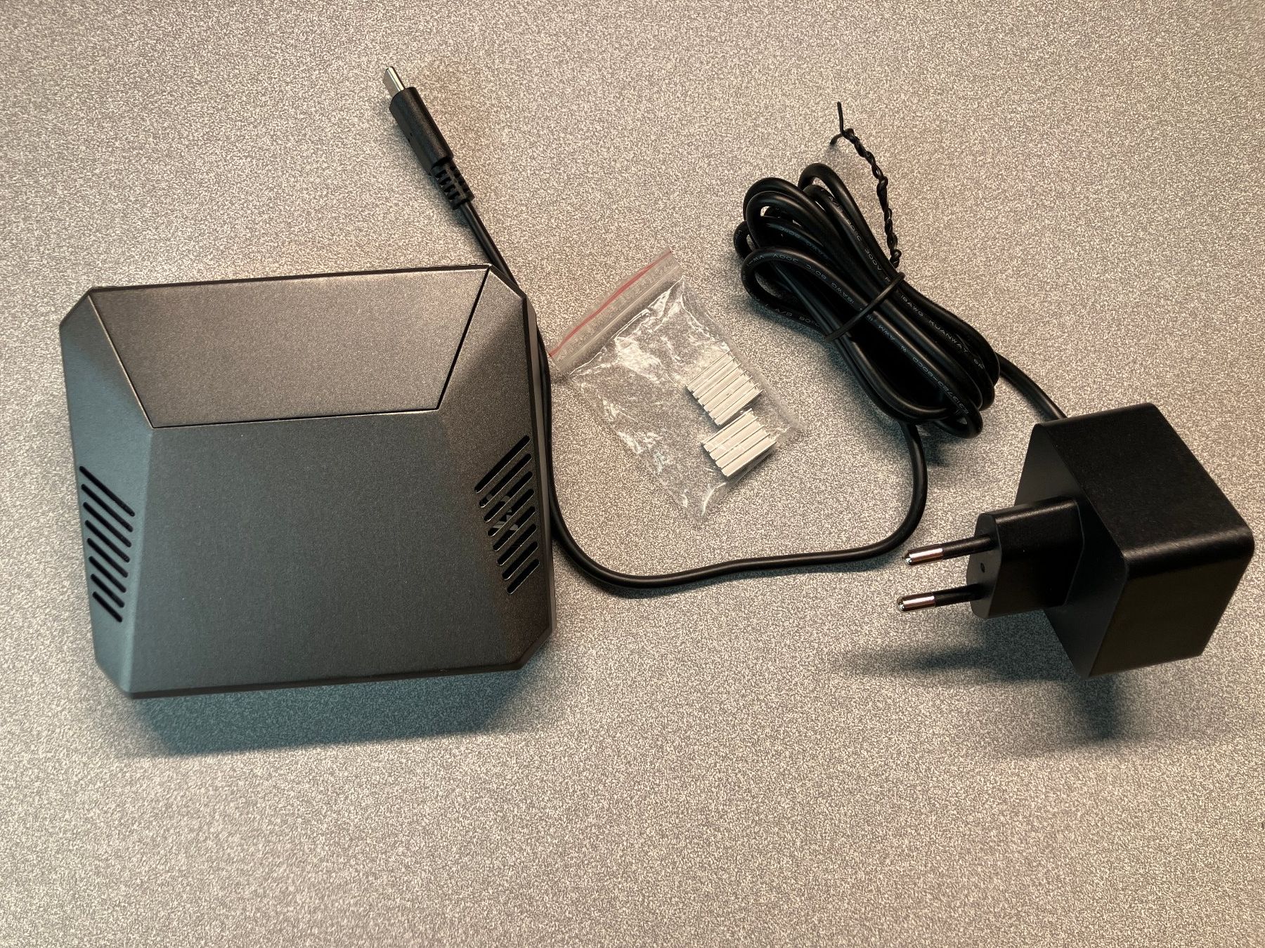 Raspberry Pi 4 Model B 4GB Version, mit Argon One Gehäuse (Gebraucht ...