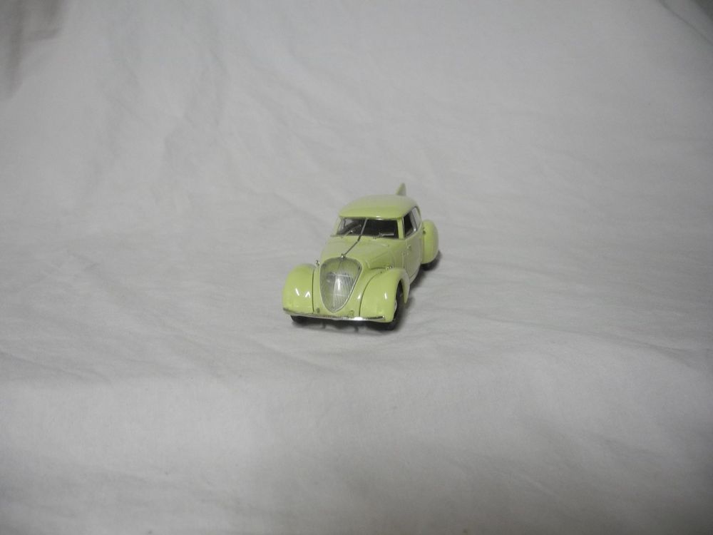 NOREV PEUGEOT 402 1:43 NEUWERTIG (Neu (gemäss Beschreibung)) in ...