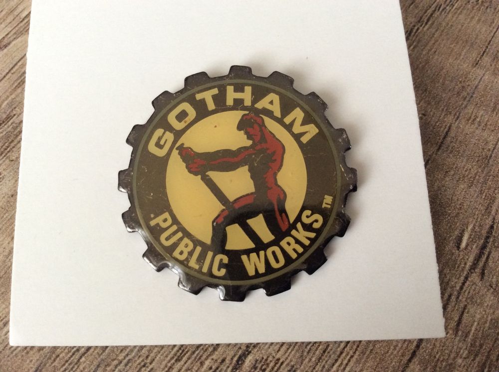 1 Pin - Gotham Public Works (Gebraucht) in Triesen / Liechtenstein für CHF 1 – mit Lieferung auf ...
