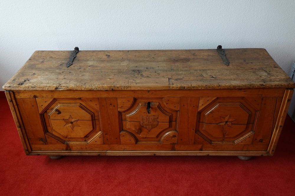 Antike Truhe 18. Jh. Arvenholz 1769 (81) (Gebraucht) in Trin für CHF ...