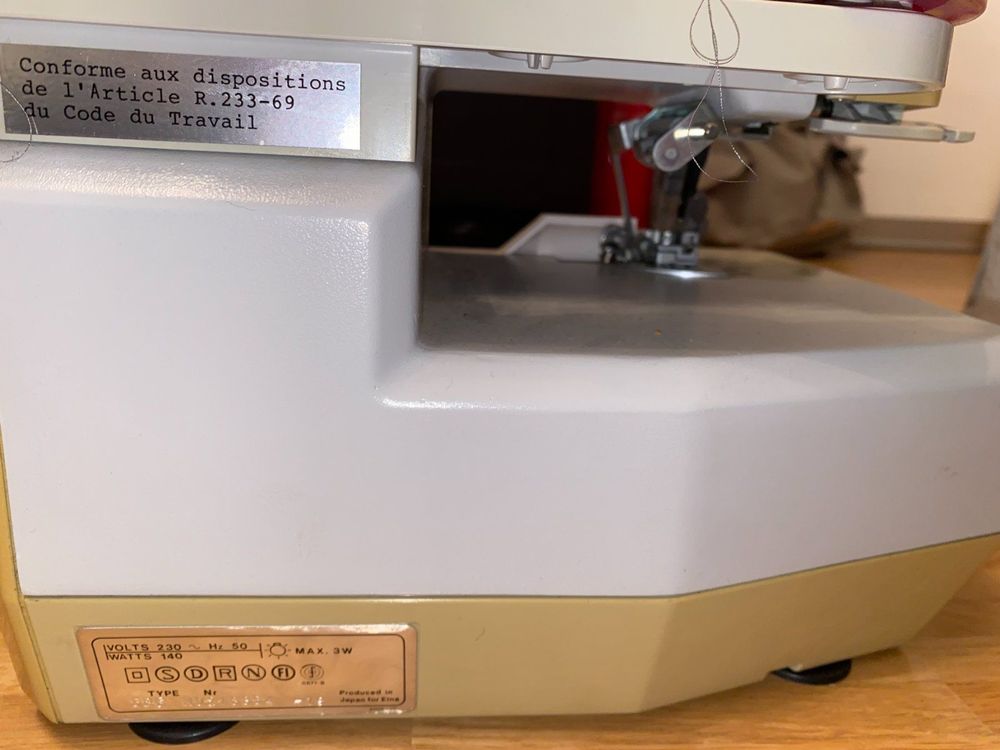 Nähmaschine Elna Lock - PRO 5 DC (Gebraucht) in Rotkreuz für CHF 48 ...
