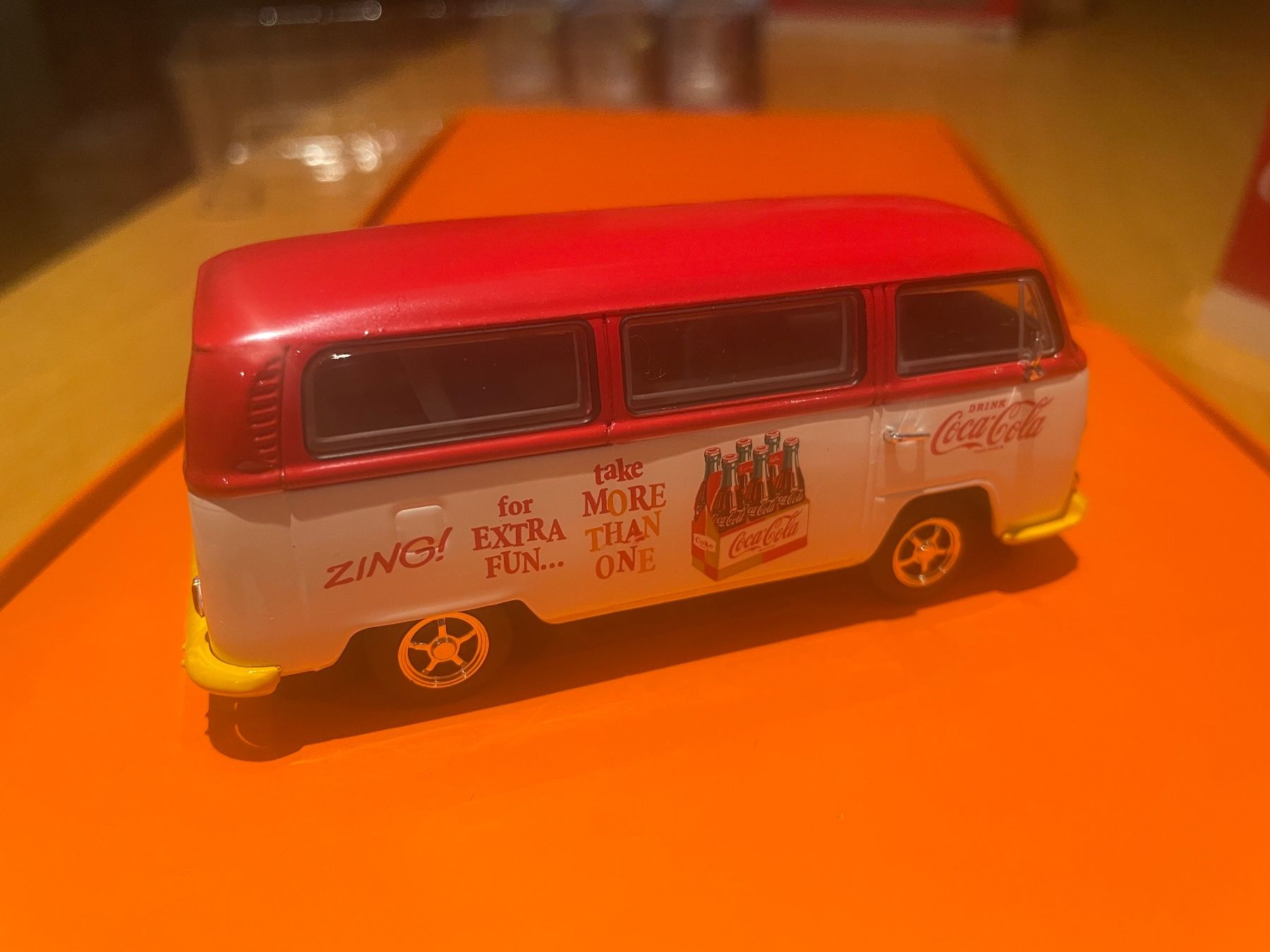 VW T2 Coca Cola Camper Van "ZING" 1/43 (Neu und originalverpackt) in ...