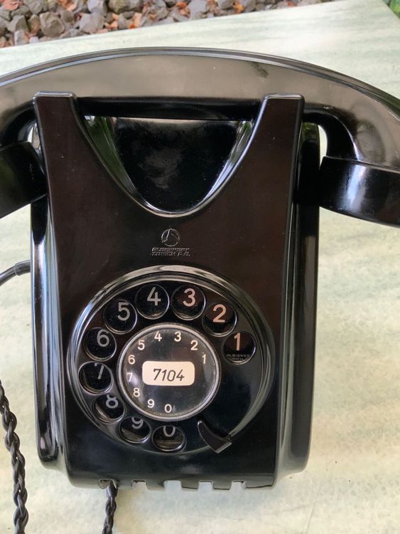 Antikes Wandtelefon von 1957 | Kaufen auf Ricardo Antikes Wandtelefon von 1957 | Kaufen auf Ricardo