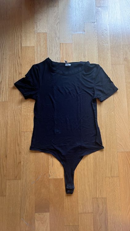 Schwarzer ASOS Body in Grösse 38 (Gebraucht) in Zürich für CHF 5 – mit ...