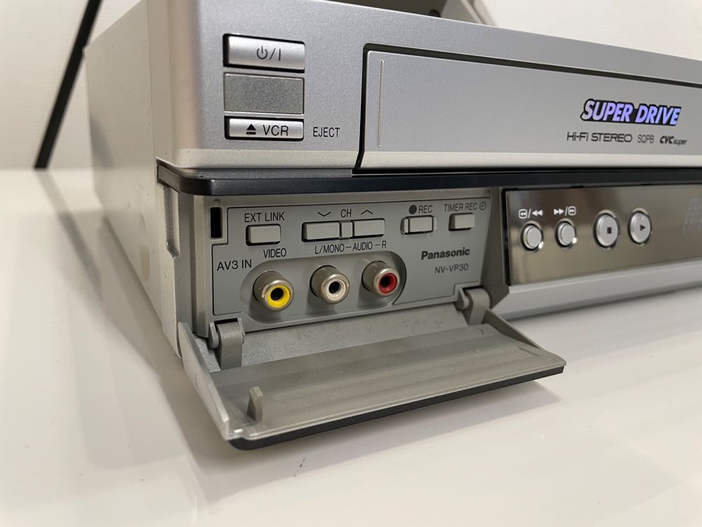 VHS Recorder Panasonic NV-VP30 (Gebraucht) in Wädenswil für CHF 63 ...