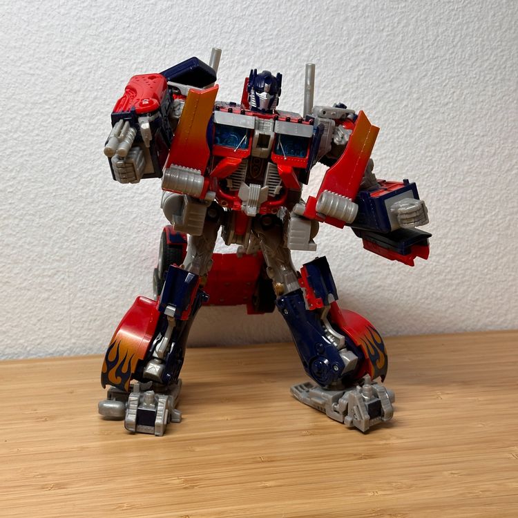 Transformers Premium Optimus Prime 2007 (Gebraucht) in Plan-les-Ouates ...